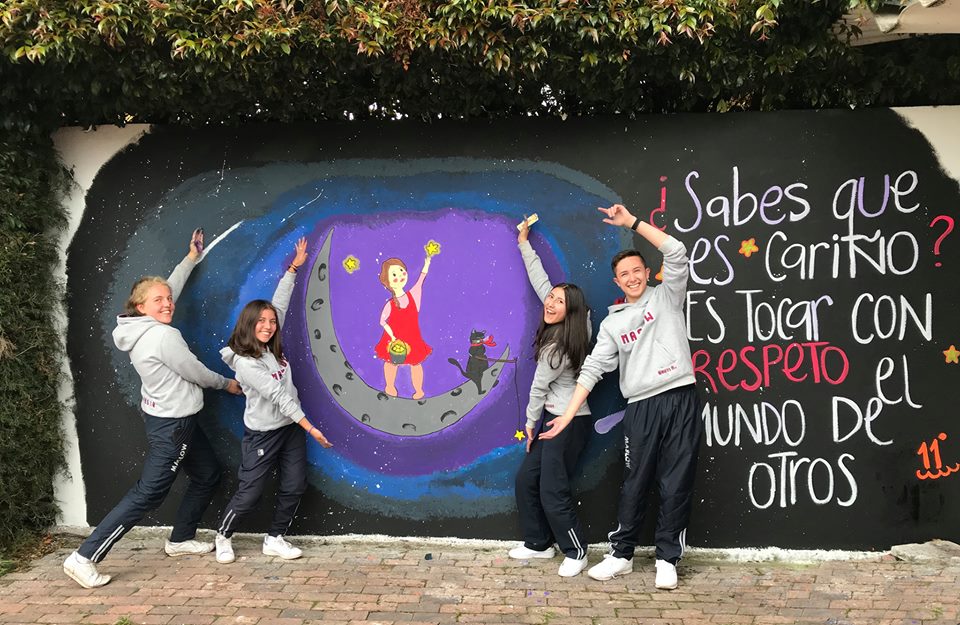 Mural realizado por el grado 11 - Colegio Abraham Maslow